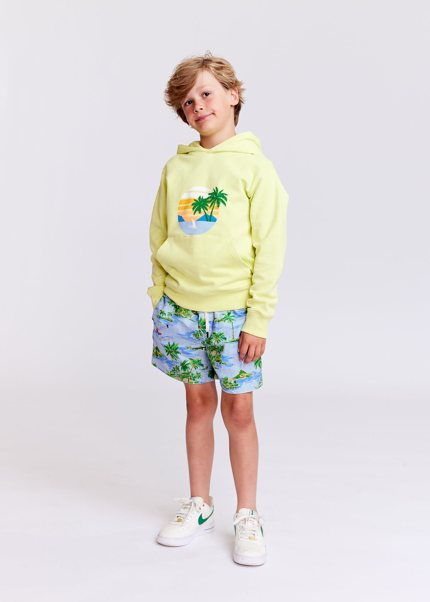 Kids fashion with a twist – AO76