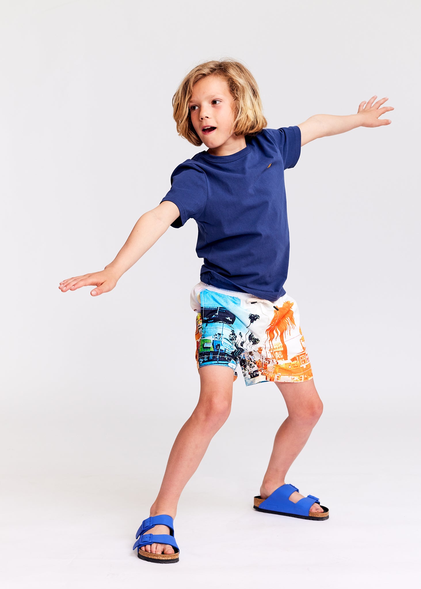 Kids fashion with a twist – AO76
